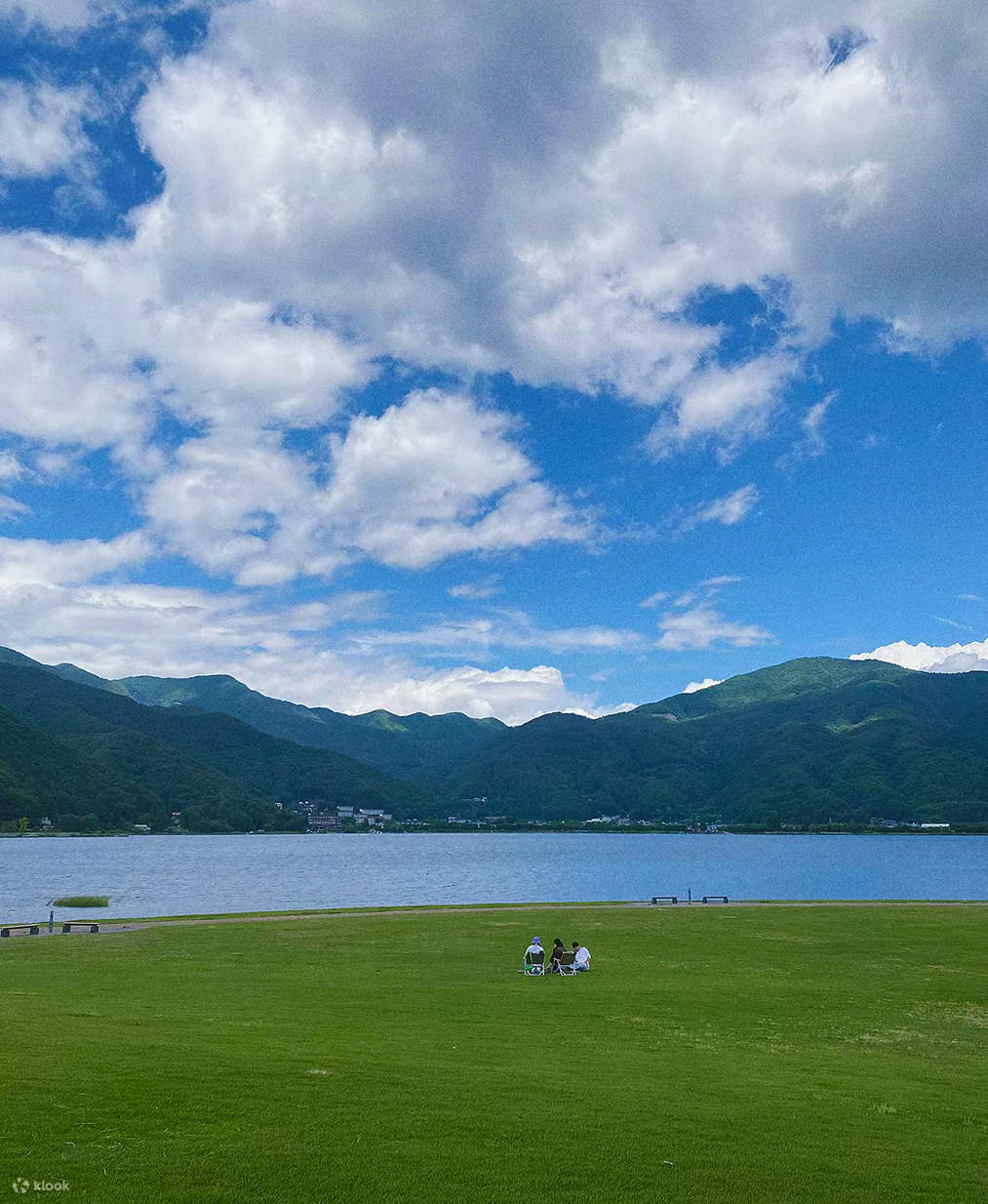 [Fuji Flower Viewing + Shopping or Hot Spring Tour] Arakurayama Park ...